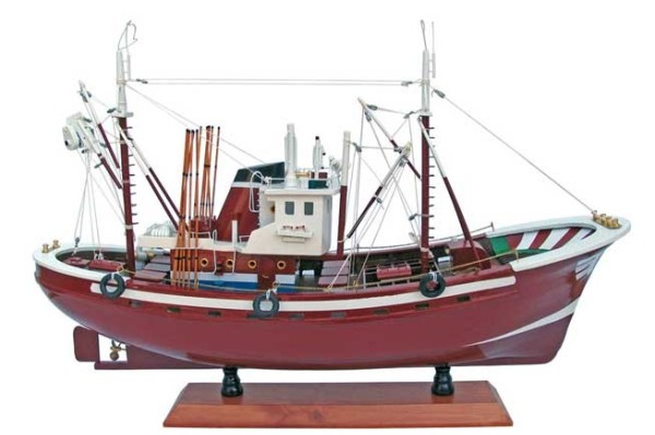 Tuna fishing boat, tuna boat. Color Red