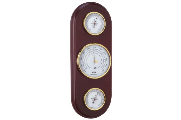 Indoor weather station with oak wood.